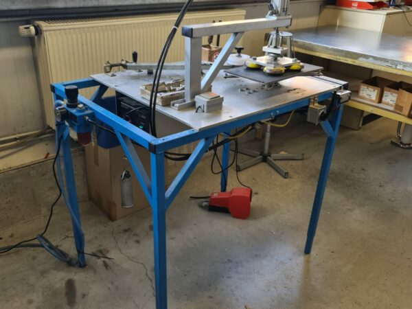 Edge Protection machine | AGM Anwar Graphische Maschinen GmbH