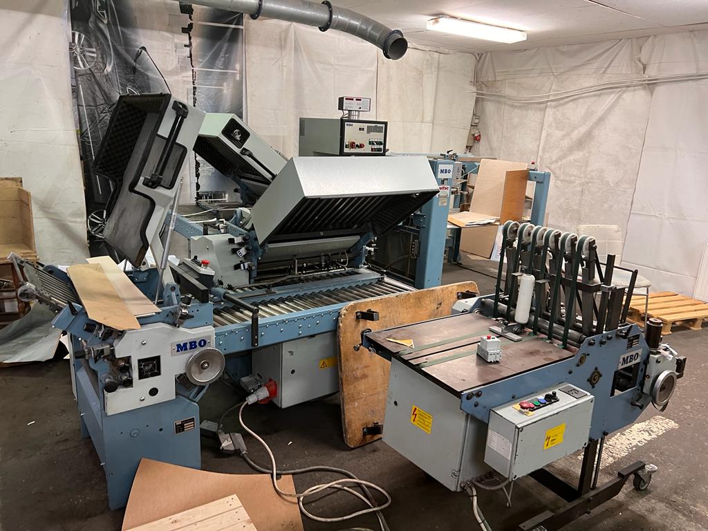 Category: Folding Machines | AGM Anwar Graphische Maschinen