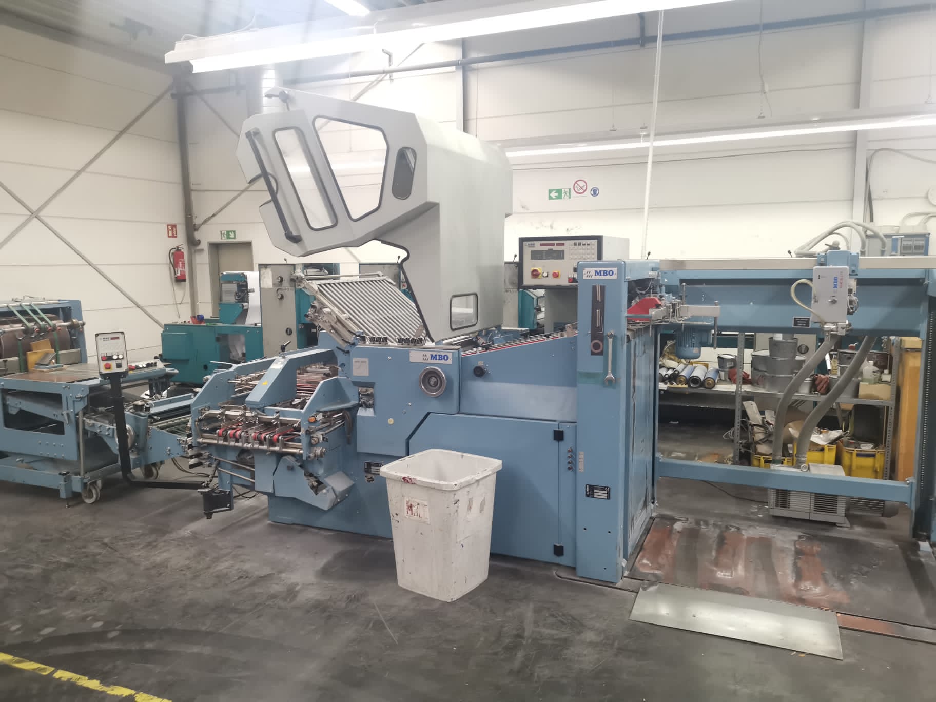 Category: Folding Machines | AGM Anwar Graphische Maschinen