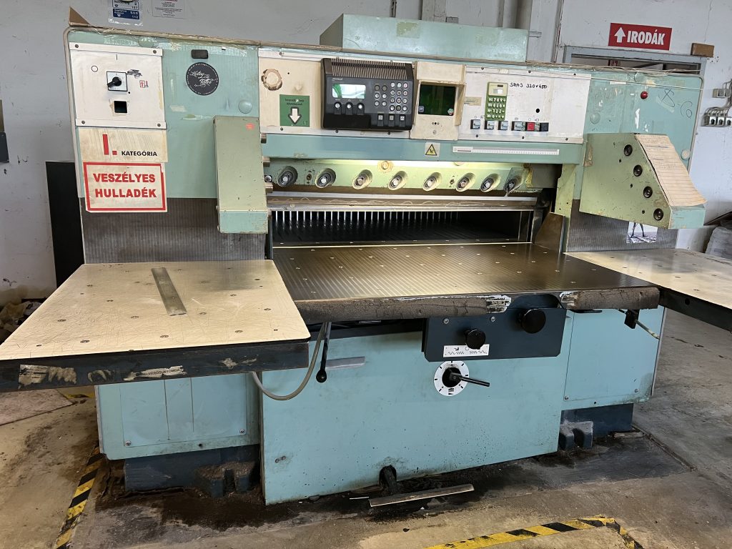 Category: Paper Cutting Machines | AGM Anwar Graphische Maschinen