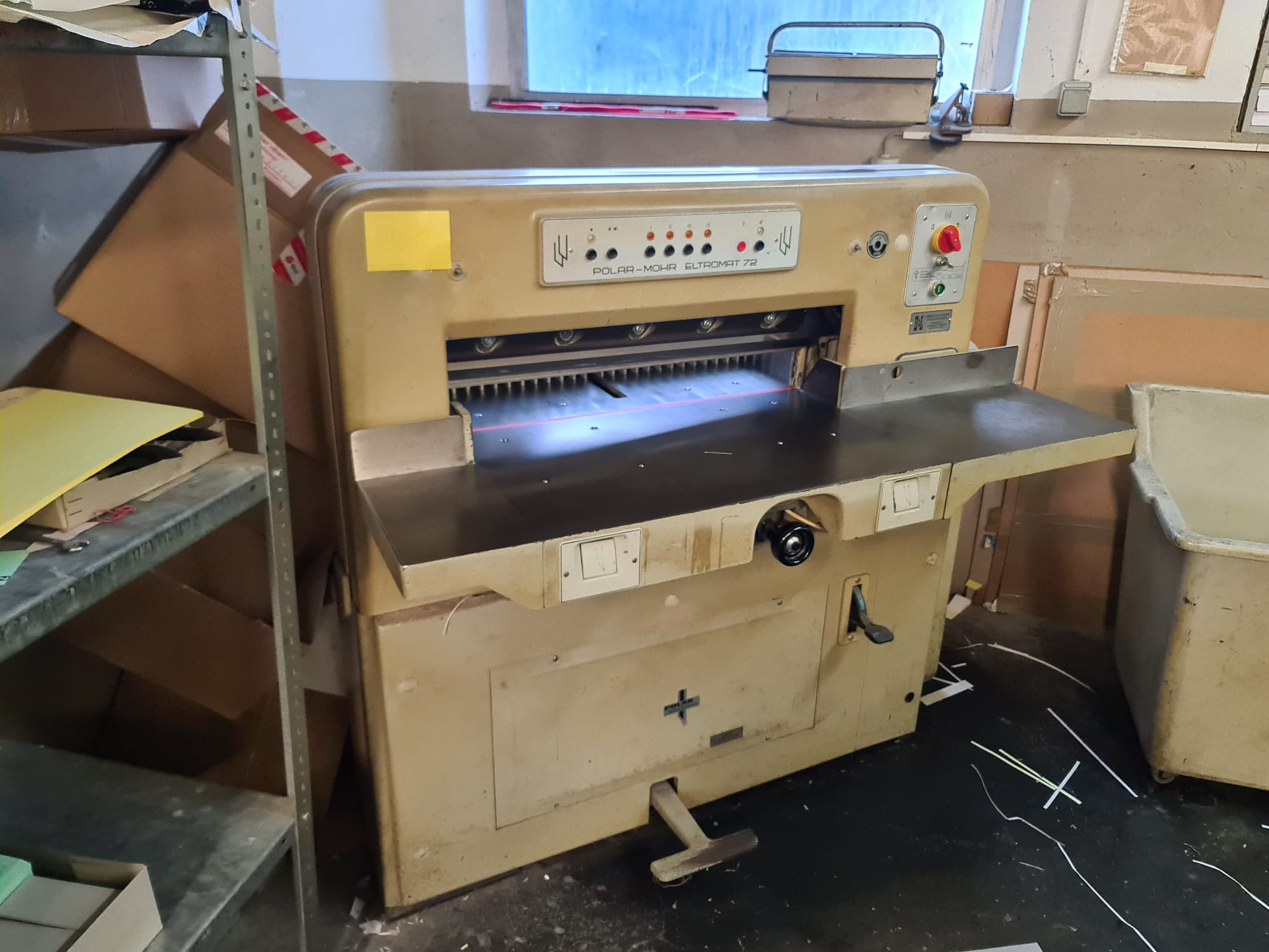 Category: Cutting Machines | AGM Anwar Graphische Maschinen