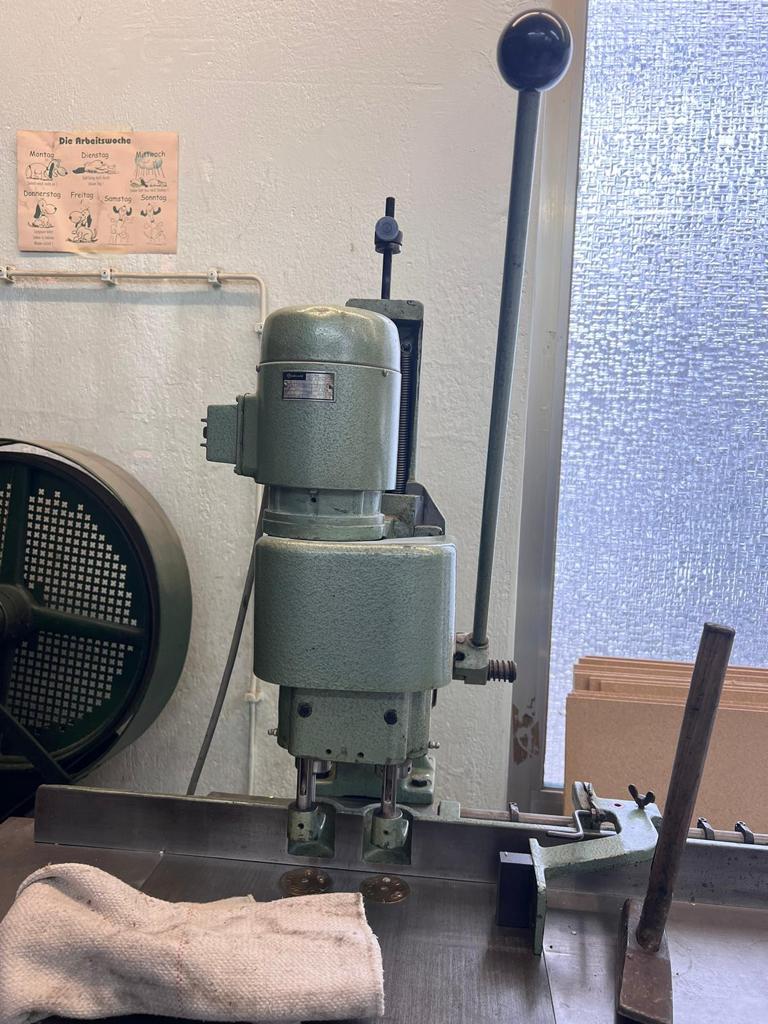 Hang 136D | AGM Anwar Graphische Maschinen GmbH