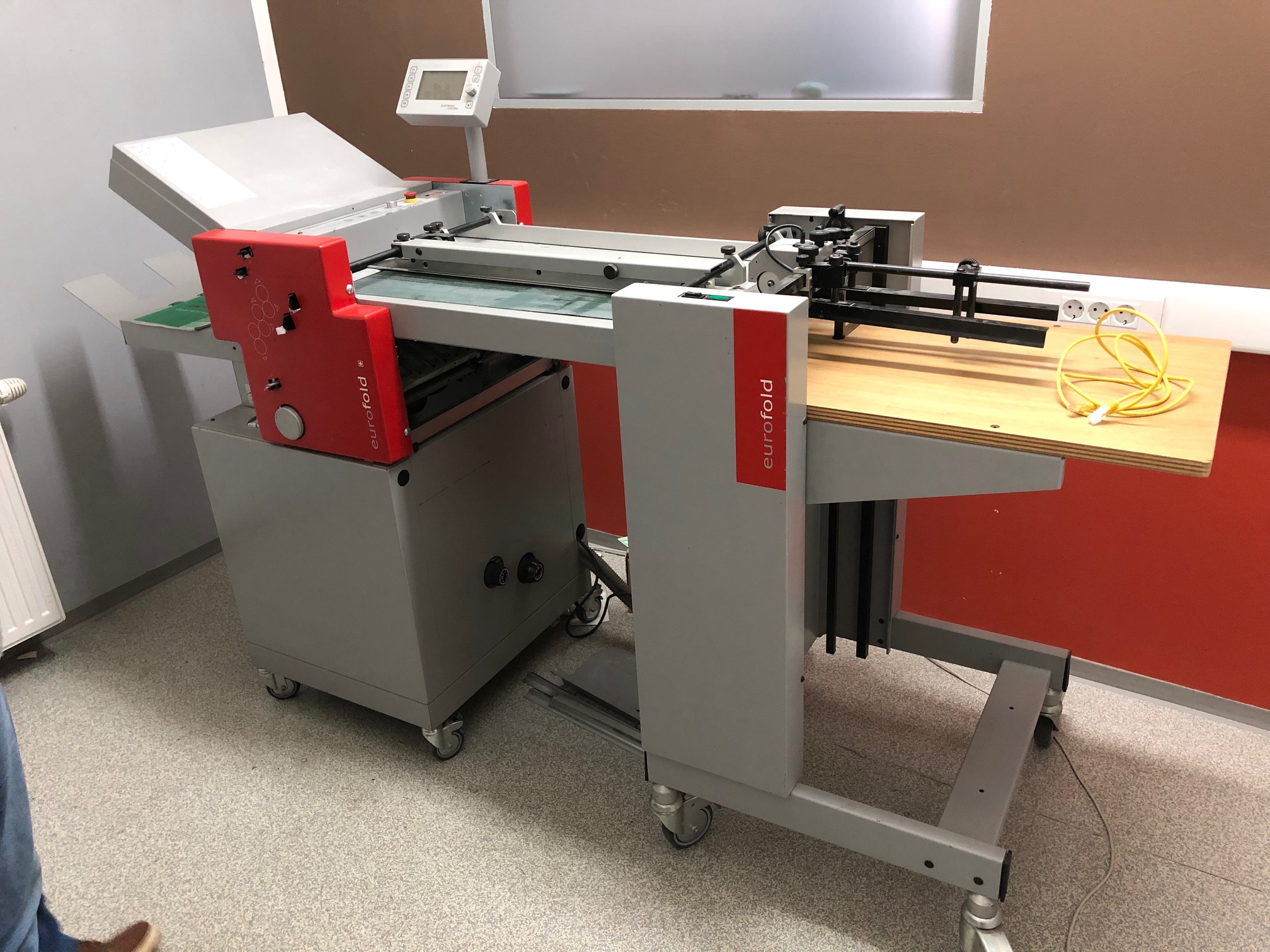 Category: Folding Machines | AGM Anwar Graphische Maschinen