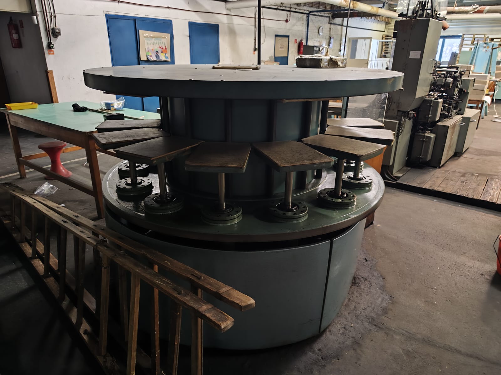 Polygraph K14K Multiple Book Pressing Machine | AGM Anwar Graphische ...