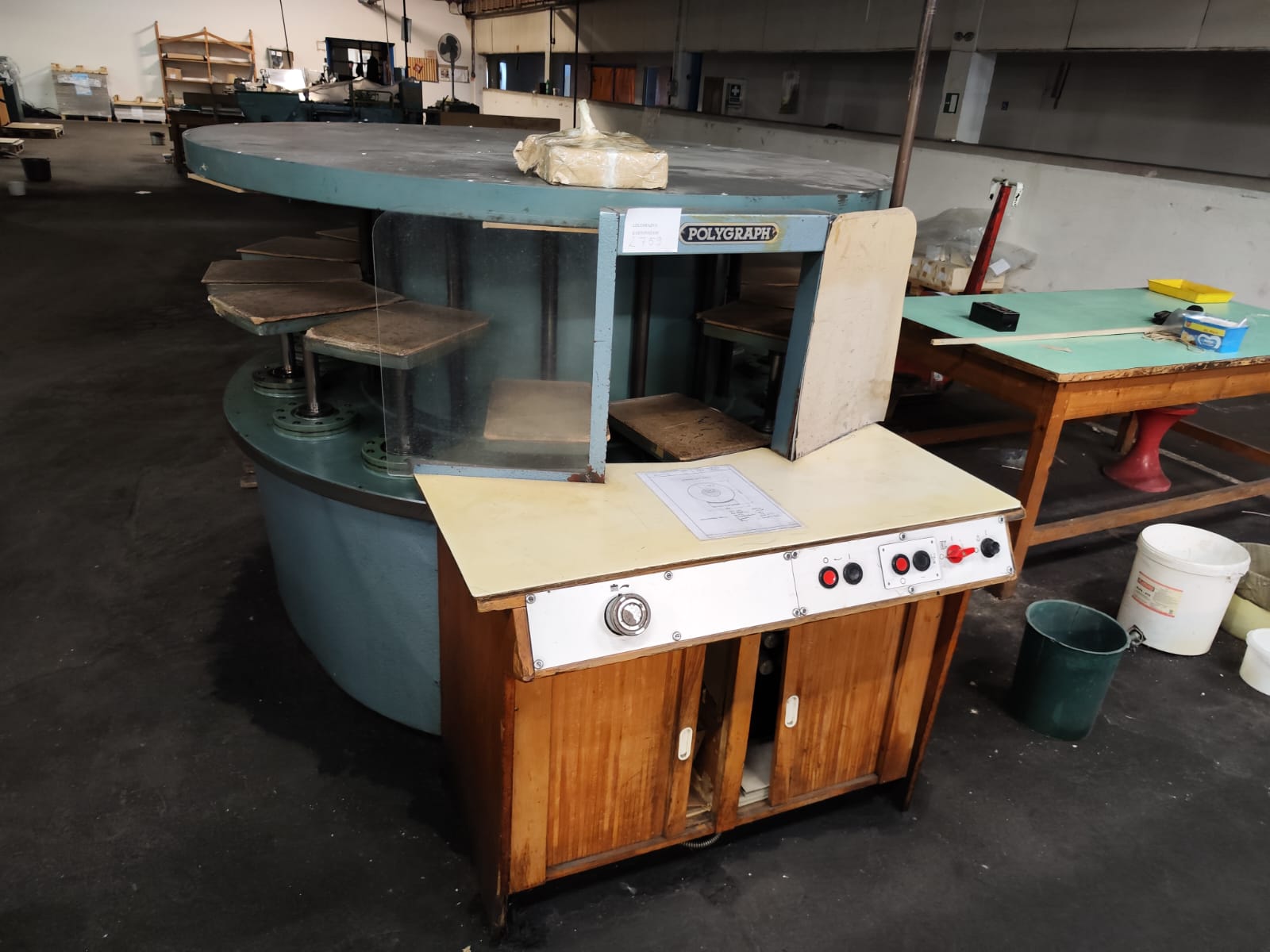 Polygraph K14K Multiple Book Pressing Machine | AGM Anwar Graphische ...