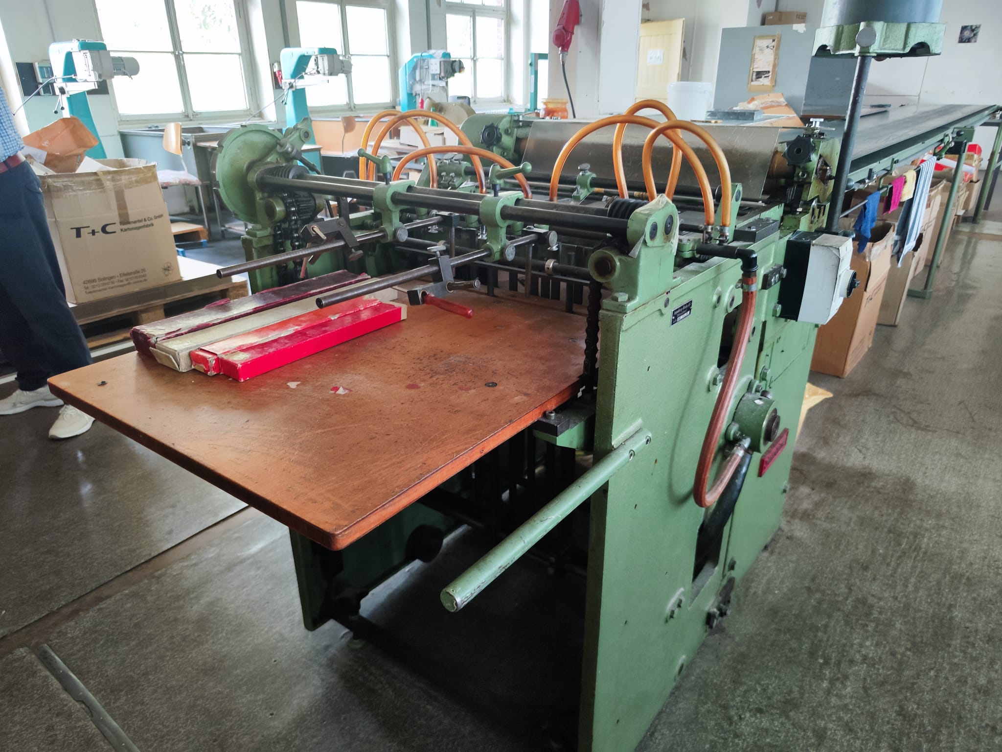 Jagenberg Gluing Machine | AGM Anwar Graphische Maschinen GmbH