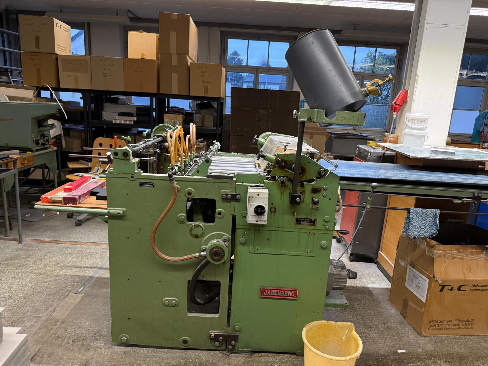 Jagenberg Gluing Machine | AGM Anwar Graphische Maschinen GmbH